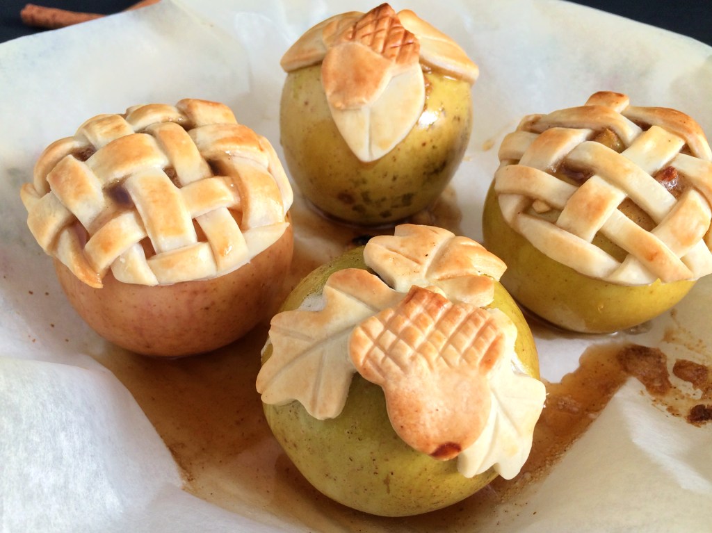 Mini Apples Pies | The Ruby Kitchen