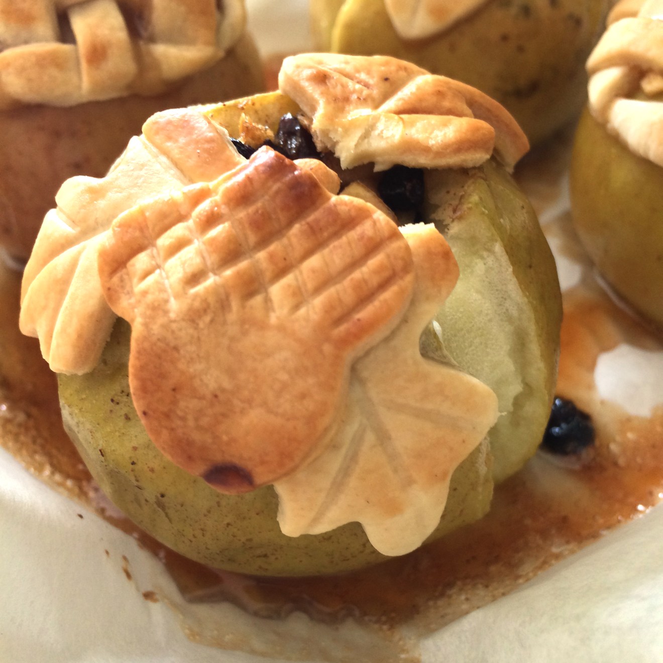 Mini Apples Pies | The Ruby Kitchen