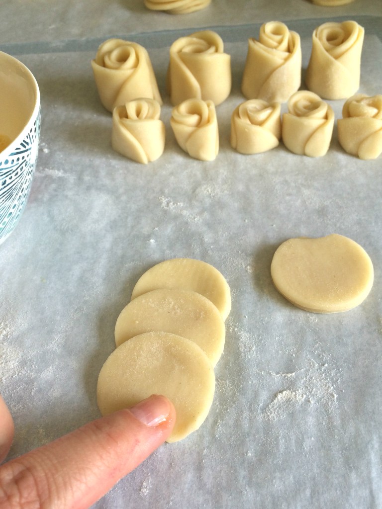 Rose Pie Crust | The Ruby Kitchen